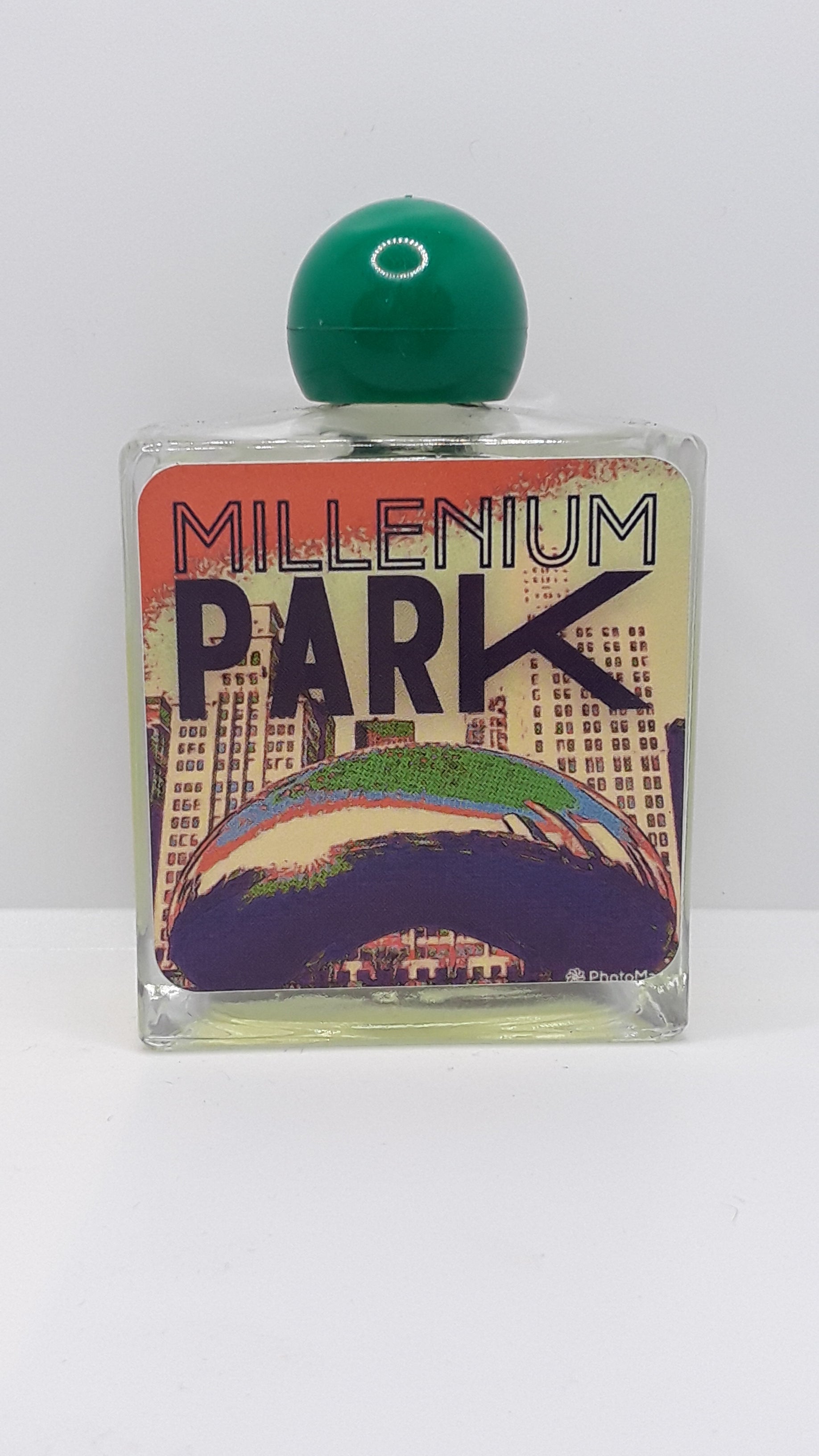 Millenium Park: fresh cut grass, lakemist, lemonade, ginger, clove, ve ...
